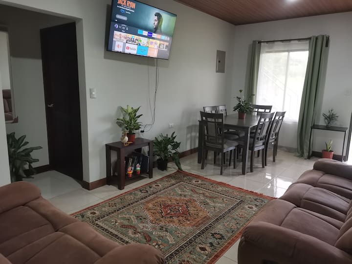 Jendrik House. - La Fortuna