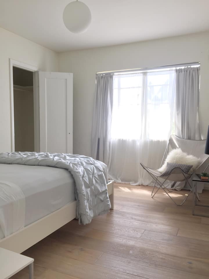 Scandinavian Style Downtown 1bdrm - Las Vegas, NV