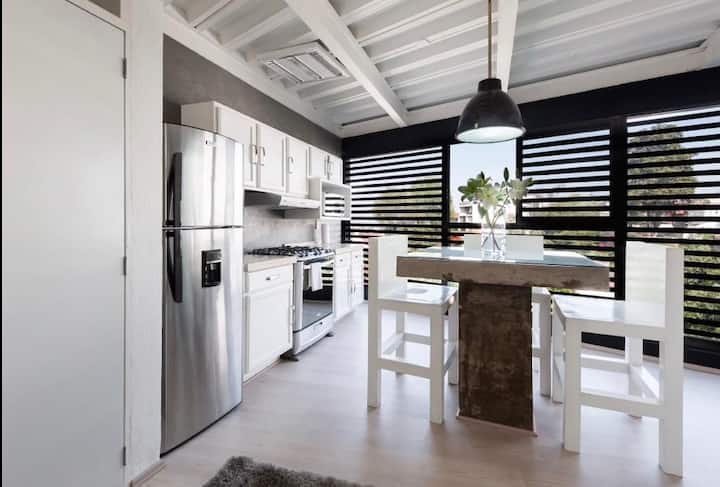 Apartamento Céntrico Moderno, Nuevo Y Totalmente Equipado En Reforma / Lomas - Naucalpan de Juárez