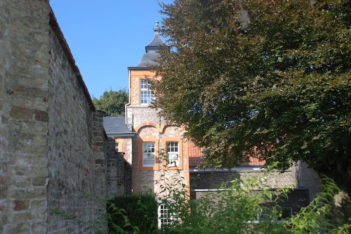 La Tour Une Folie à Bruges (Parking Privé Gratuit) - Bruges