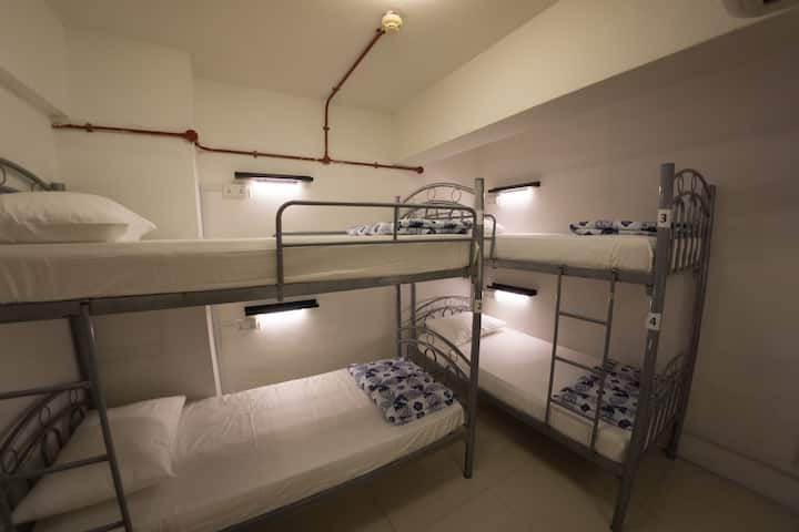 Private Room- 6 Bed (Shared Toilet). Room 2 - Singapore