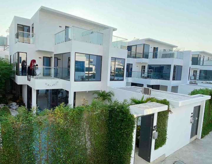 Palm Vip Pool Villa - Pattaya