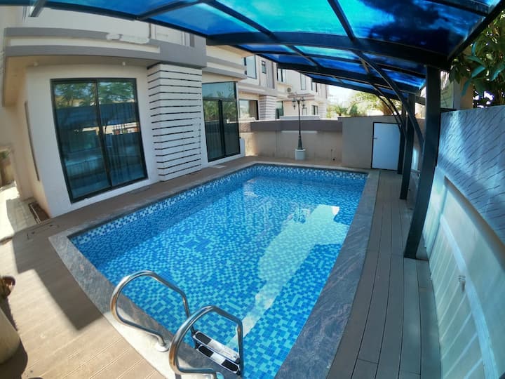 Escape To Abs 3: Tranq Villas' 5br Pool Luxe Villa - Lonavala