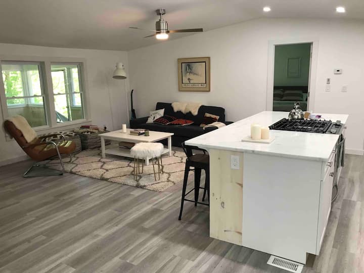 Stylish Retreat Near Hiking, Climbing & New Paltz - New Paltz, NY