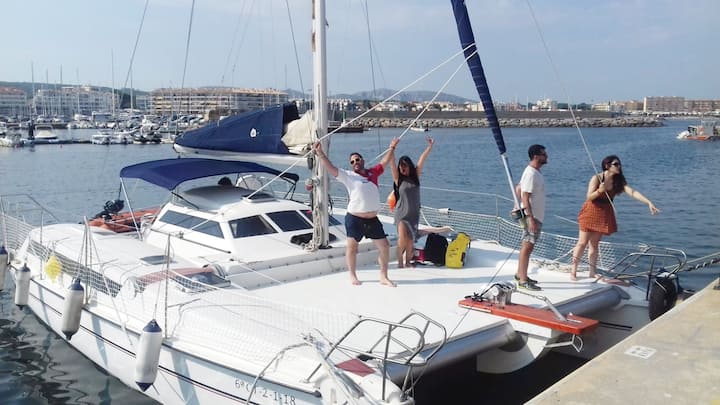 Barco Catamarán (Lista 6ª) Para Max. 9 Personas - L'Estartit