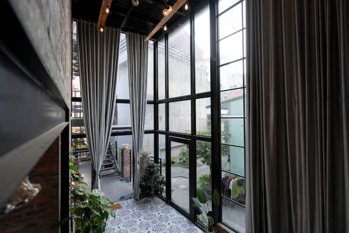 Private House 9 Bdrs/sharing Pool-open May To Oct - Hạ Long