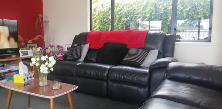 "Restful, Quiet & Relaxing - Home Away From Home" - Napier