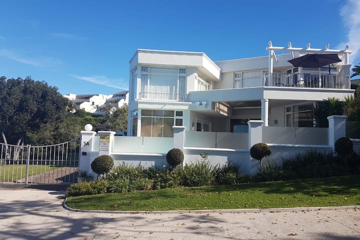 The White House Villa, Plettenberg Bay - Plettenberg Bay