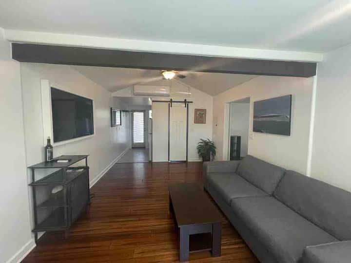 Ojai One Bedroom Private Yards - Ojai, CA