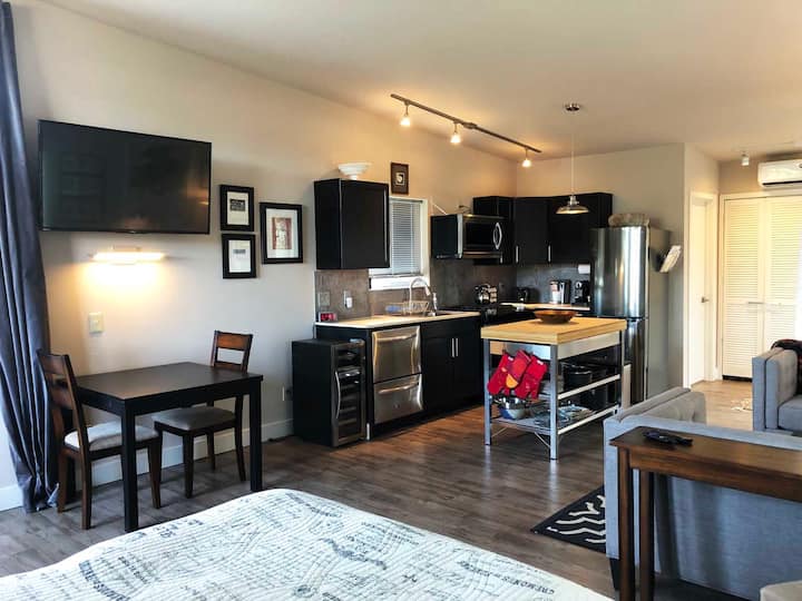 Pied-à-terre By The Lake - Shoreline, WA