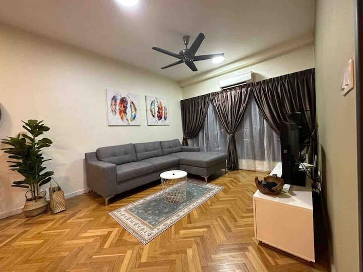 Emira Residence By Alpha Lavista E02 - Shah Alam