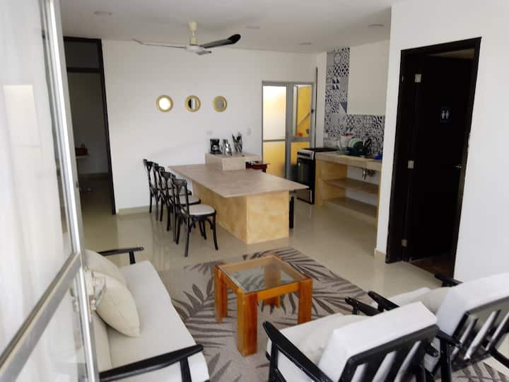 Casa De 3 Habitaciones Con Aire Acondicionado - Merida