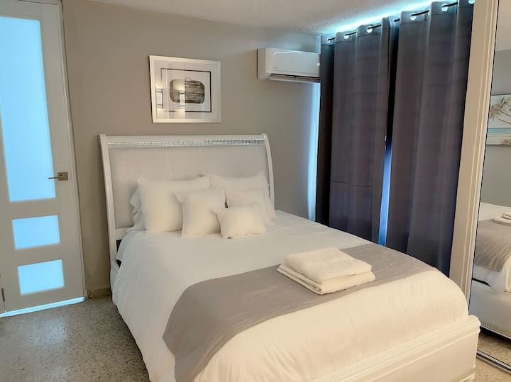 Great View Unit • Close To Everything We Love!. - Caguas