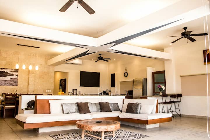 Ocean View Penthouse In The Main Center - Playa del Carmen
