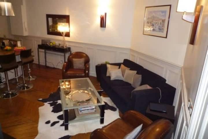 Modern Haussmanian Apartment, Palais De Congres - Paris