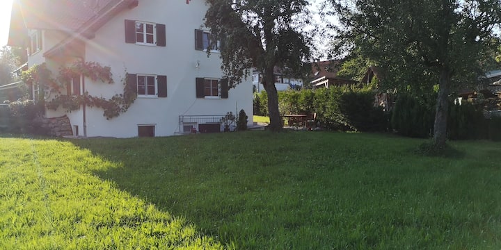 Ruhige Ferienwohnung Inkl. Garten Im Unterallgäu - Ottobeuren