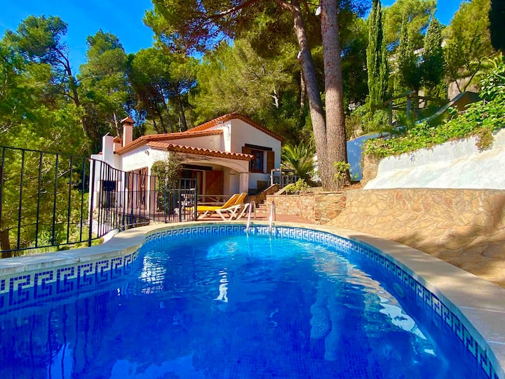 Villa Toscana Begur: Détente Près De Sa Tuna - Catalogne