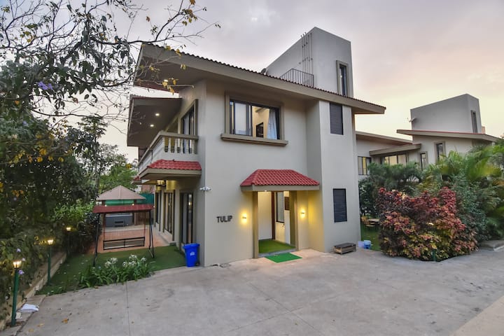 Tiara Tulip - 5bhk Pure Veg With Jacuzzi - Khopoli