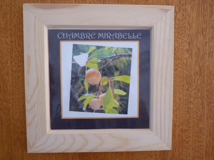 Chambre Mirabelles Pour 2 à 5 Personnes - Bagnols-sur-Cèze