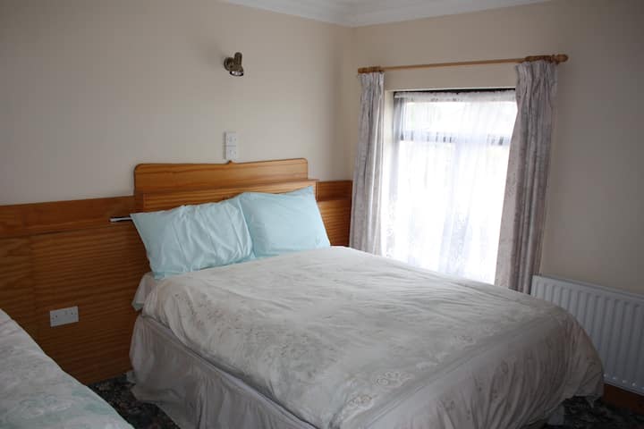 O'loughlins Lisdoonvarna Twin Room No Breakfast - Doolin