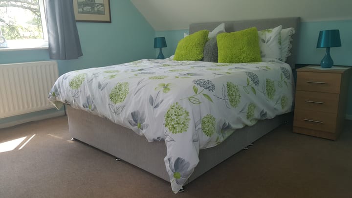 En-suite Bedroom With Lovely Countryside View - Goathland