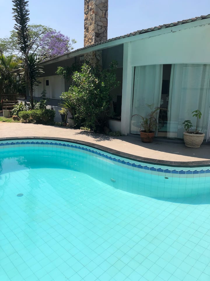 Casa Agradável Com Piscina - São Paulo