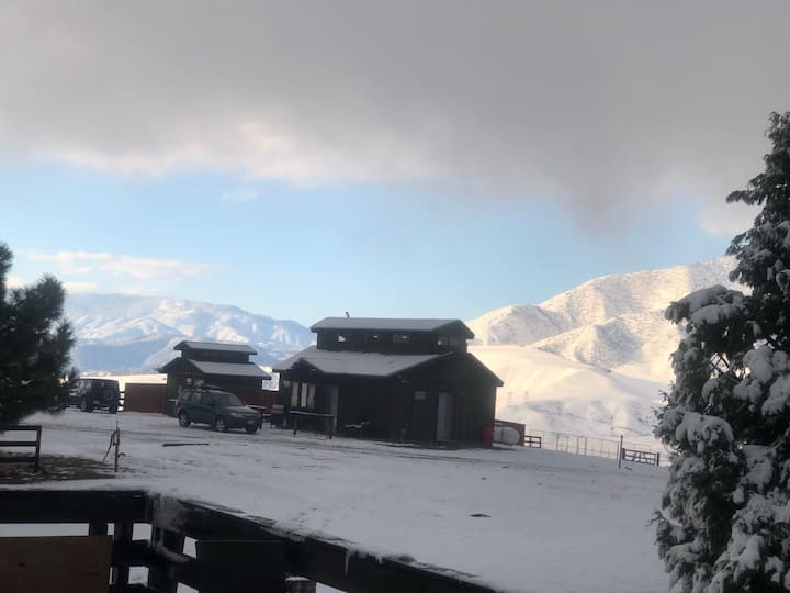 The Dromedary (Lone Juniper Ranch Guest House) - Farm stays for Rent in ...