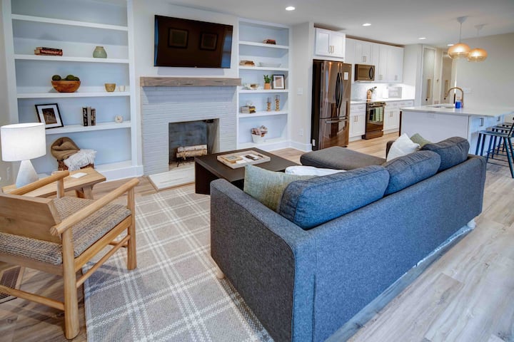 Modern Cozy Unit- Minutes To City - Charlotte Douglas Airport (CLT)