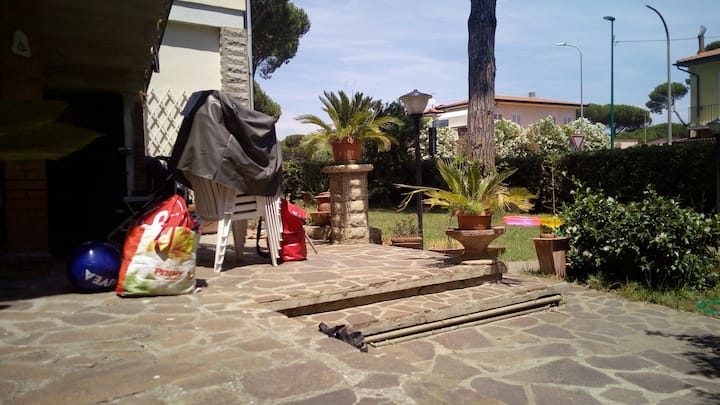 Tirrenia Casa Villino, Periodi Brevi Min. 6 Notti. - リボルノ