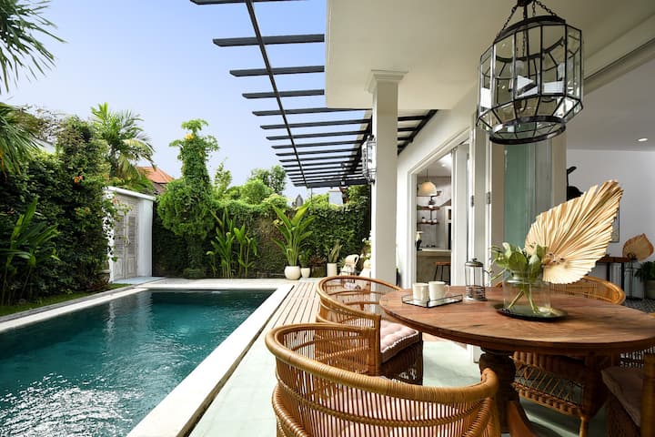 Stylish 2bd Hideout - Walk To Restaurant And Beach - Bali