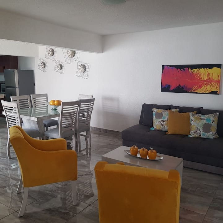 Comodo Departamento A 5 Minutos Del Centro - Querétaro