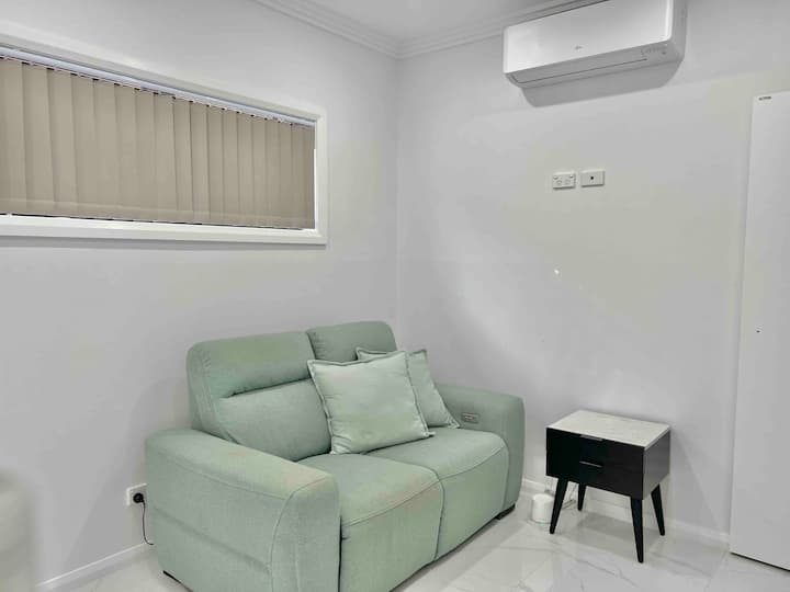 1. Great And Relax Place To Stay.(granny Flat) - Fairfield
