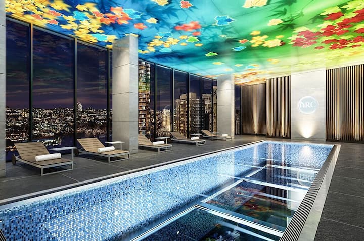 Luxury High-rise/sky Swimming Pool/free Ev Parking - Vancouver