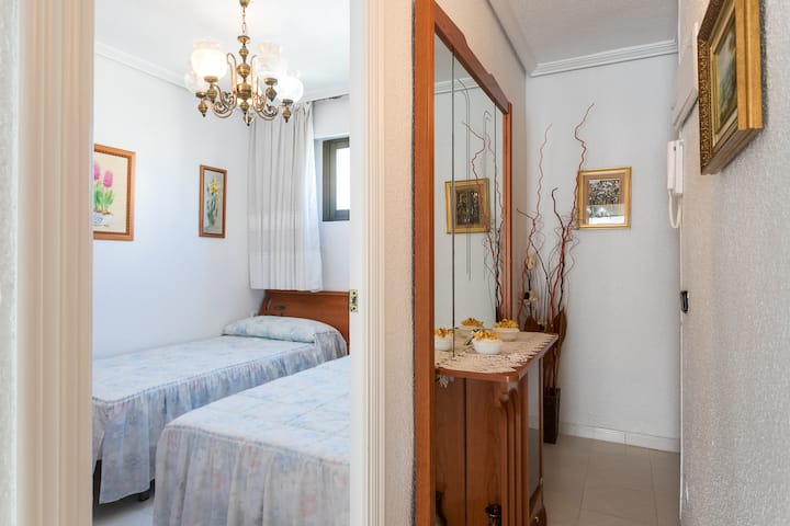 Dona Ii 9º - Apartment - Benidorm