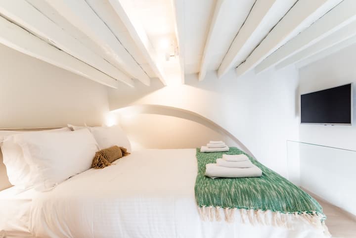 01 Guru Accommodations - Mykonos