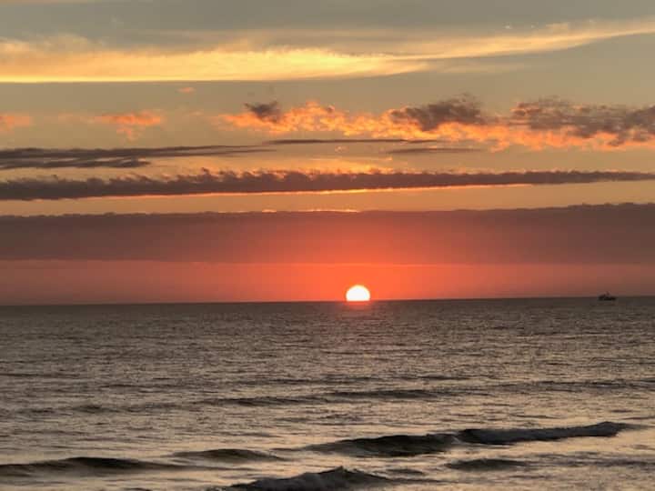 Daytona Beach 3rd Fl Oceanfront 1 Bedroom Condo - Daytona Beach, FL