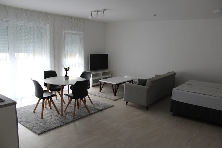 Maple Apartments - High Standard Studios 45m² - Frankfurt am Main