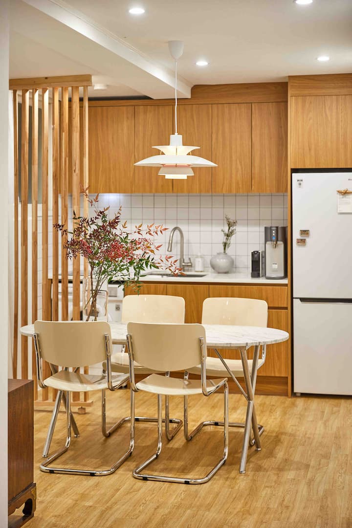 Cozy Family House! Seoul Station 2min. 2nd Fl. - Seoul