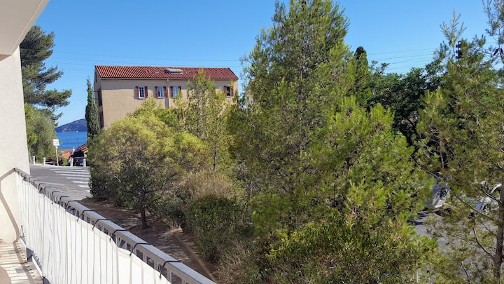 Grand T5 Près De La Plage Et Du Centre-ville. - Toulon