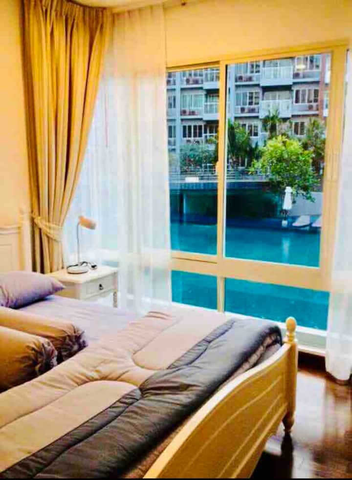The Seacraze Huahin 2 Bed 2 Bath
Conner Room - Thailand