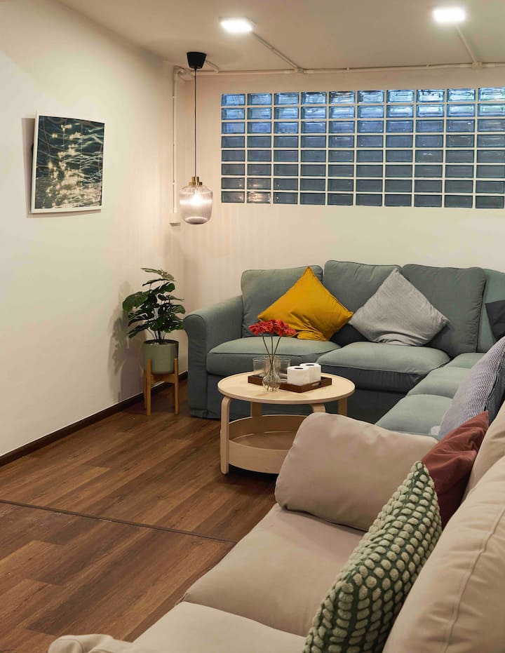 Private Spacious Home-like Setting Heart Of City - Bangkok