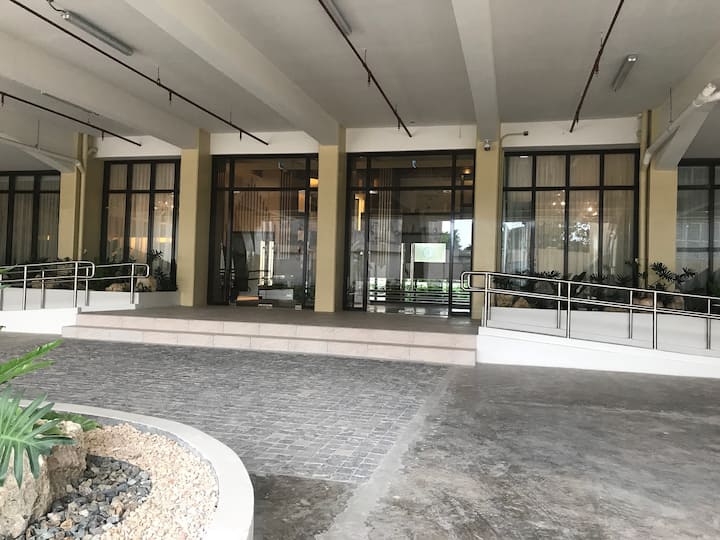 Heart’s Crib Fully Furnished Studio With Smart Tv - Cebu