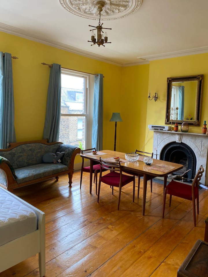 Dublin City Centre Victorian House 1st Floor - Dublin