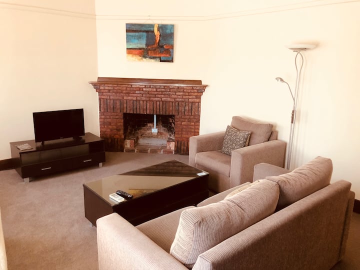 Art Deco One Bedroom Apt - Perfect For Corporates - Sale