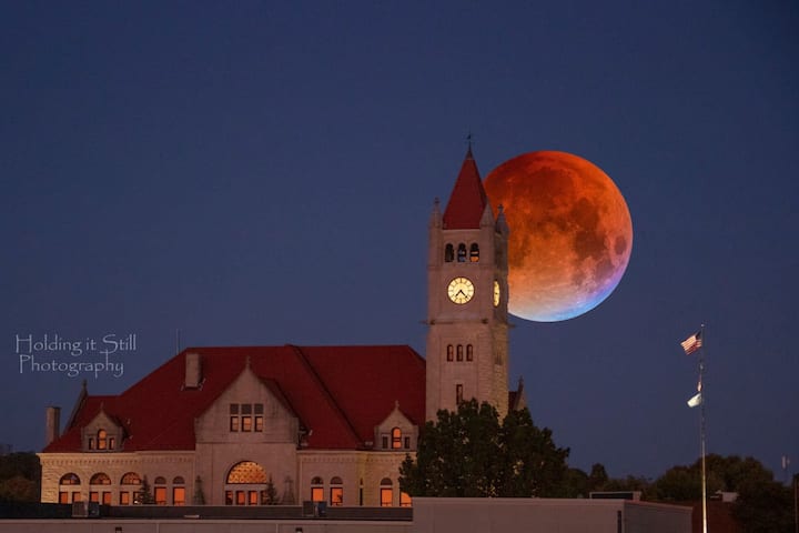 Large Inviting Studio - Yellow Springs, OH