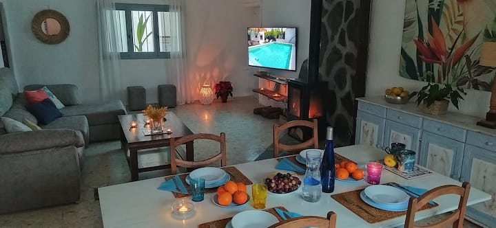 Casa Vas, Piscina Jacuzzi Garaje Barbacoa Privado. - Chiclana de la Frontera