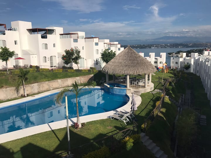 Bonita Casa Jardín Priv, Acceso Al Lago, Alberca - Tequesquitengo