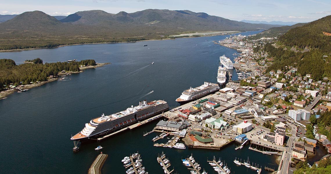 Master suite w/king size bed in large home w/view! - Houses for Rent in ...