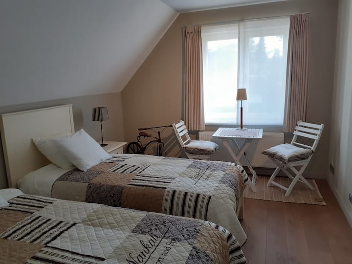 Comfortabele Kamer In Rustige, Bosrijke Omgeving - Lille