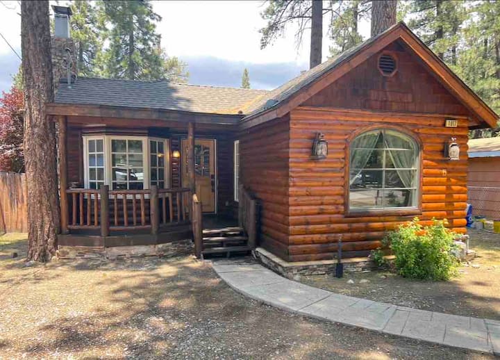 Storybook Cabin - Big Bear, CA